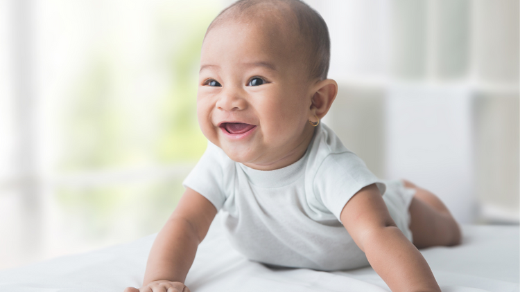 Amati Apakah Si Kecil Menunjukkan Tanda Bayi Sehat Berikut Ini! – Happy ...